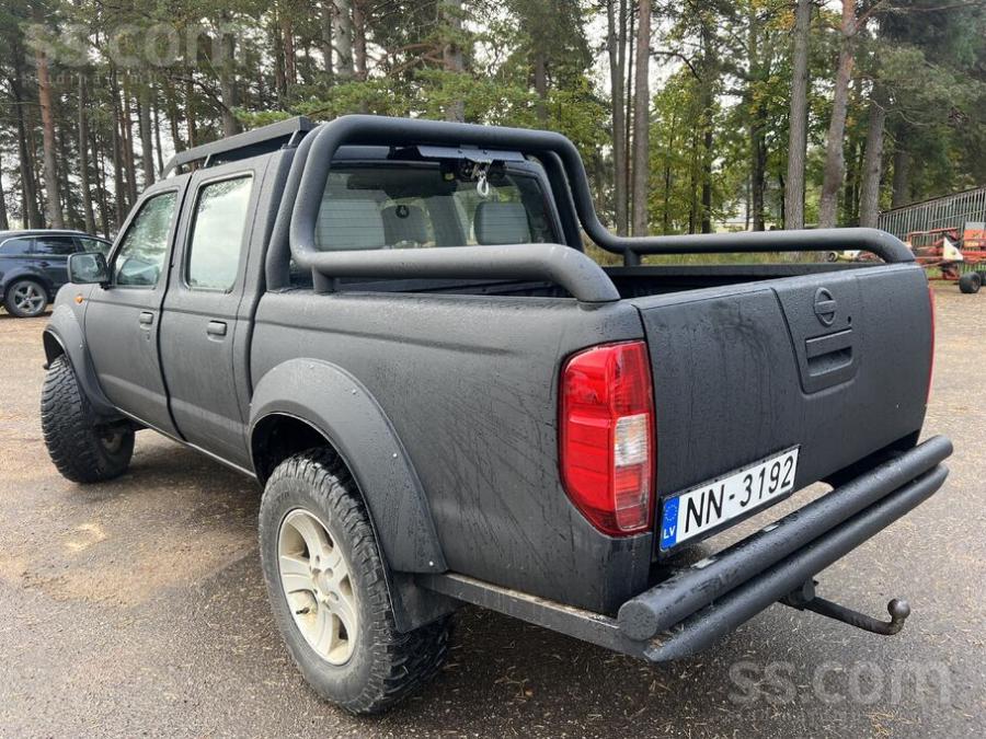 Melns Nissan Navara 2003 Kuldīga, ar dzinēja tilpumu 2.50 L un nobraukumu 0 tūkst. km par 9500 €, foto 7 vietnē AUTOMOTO.COM.LV