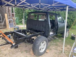Melns Nissan Navara 2003 Kuldīga, ar dzinēja tilpumu 2.50 L un nobraukumu 0 tūkst. km par 9500 €, foto 13 vietnē AUTOMOTO.COM.LV