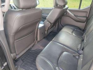 Melns Nissan Navara 2006 Molėtai, ar dzinēja tilpumu 2.50 L un nobraukumu 281 tūkst. km par 6800 €, foto 10 vietnē AUTOMOTO.COM.LV
