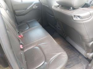 Melns Nissan Navara 2006 Molėtai, ar dzinēja tilpumu 2.50 L un nobraukumu 281 tūkst. km par 6800 €, foto 12 vietnē AUTOMOTO.COM.LV