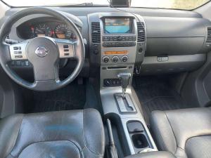 Melns Nissan Navara 2006 Molėtai, ar dzinēja tilpumu 2.50 L un nobraukumu 281 tūkst. km par 6800 €, foto 13 vietnē AUTOMOTO.COM.LV