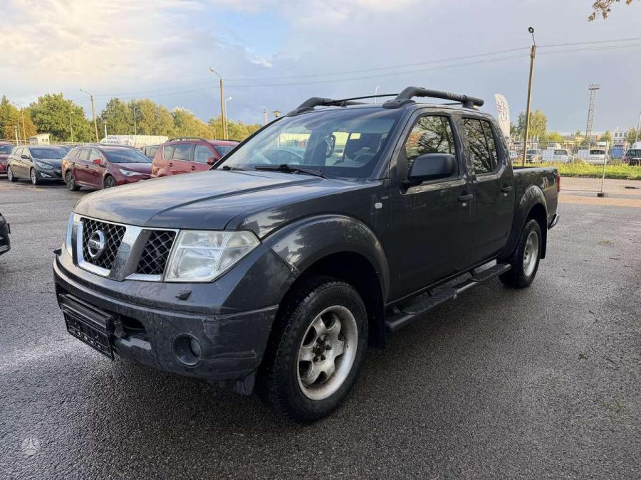Melns Nissan Navara 2006 Marijampole, ar dzinēja tilpumu 2.49 L un nobraukumu 312 tūkst. km par 3350 €, foto 1 vietnē AUTOMOTO.COM.LV