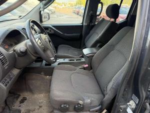 Melns Nissan Navara 2006 Marijampole, ar dzinēja tilpumu 2.49 L un nobraukumu 312 tūkst. km par 3350 €, foto 9 vietnē AUTOMOTO.COM.LV