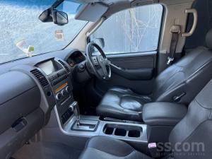 Melns Nissan Navara 2007 Rīga, ar dzinēja tilpumu 2.50 L un nobraukumu 249 tūkst. km par 4000 €, foto 8 vietnē AUTOMOTO.COM.LV