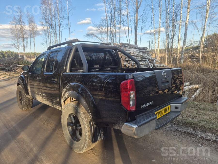 Melns Nissan Navara 2007 Rīga, ar dzinēja tilpumu 2.50 L un nobraukumu 249 tūkst. km par 4000 €, foto 12 vietnē AUTOMOTO.COM.LV