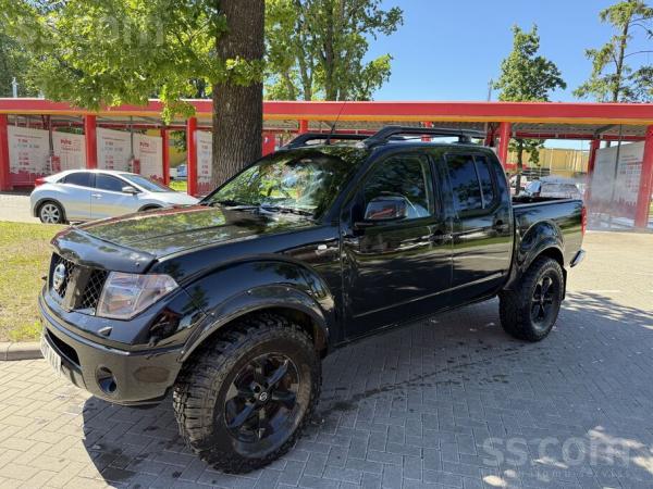 Melns Nissan Navara 2007 Rīga, ar dzinēja tilpumu 2.50 L un nobraukumu 249 tūkst. km par 4200 €, foto 3 vietnē AUTOMOTO.COM.LV