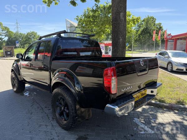 Melns Nissan Navara 2007 Rīga, ar dzinēja tilpumu 2.50 L un nobraukumu 249 tūkst. km par 4200 €, foto 5 vietnē AUTOMOTO.COM.LV