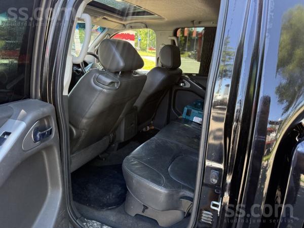 Melns Nissan Navara 2007 Rīga, ar dzinēja tilpumu 2.50 L un nobraukumu 249 tūkst. km par 4200 €, foto 7 vietnē AUTOMOTO.COM.LV
