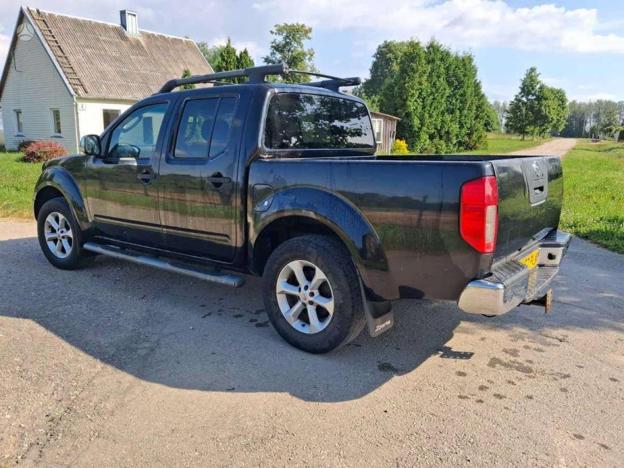 Melns Nissan Navara 2007 Šauļi, ar dzinēja tilpumu 2.50 L un nobraukumu 125 tūkst. km par 3700 €, foto 6 vietnē AUTOMOTO.COM.LV
