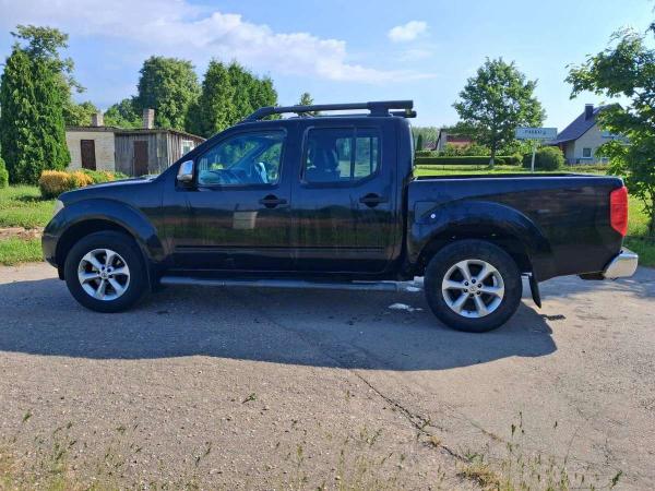 Melns Nissan Navara 2007 Šauļi, ar dzinēja tilpumu 2.50 L un nobraukumu 125 tūkst. km par 3700 €, foto 6 vietnē AUTOMOTO.COM.LV
