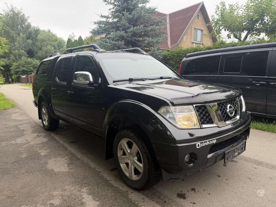 Melns Nissan Navara 2008 Kauņa, ar dzinēja tilpumu 2.49 L un nobraukumu 310 tūkst. km par 5050 €, foto 3 vietnē AUTOMOTO.COM.LV