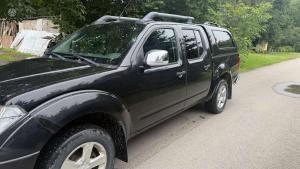 Melns Nissan Navara 2008 Kauņa, ar dzinēja tilpumu 2.49 L un nobraukumu 310 tūkst. km par 5050 €, foto 5 vietnē AUTOMOTO.COM.LV
