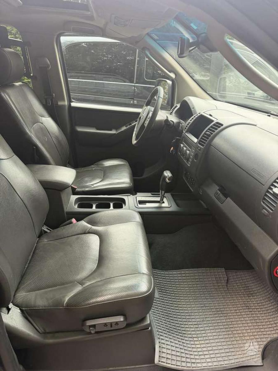 Melns Nissan Navara 2008 Kauņa, ar dzinēja tilpumu 2.49 L un nobraukumu 310 tūkst. km par 5050 €, foto 12 vietnē AUTOMOTO.COM.LV