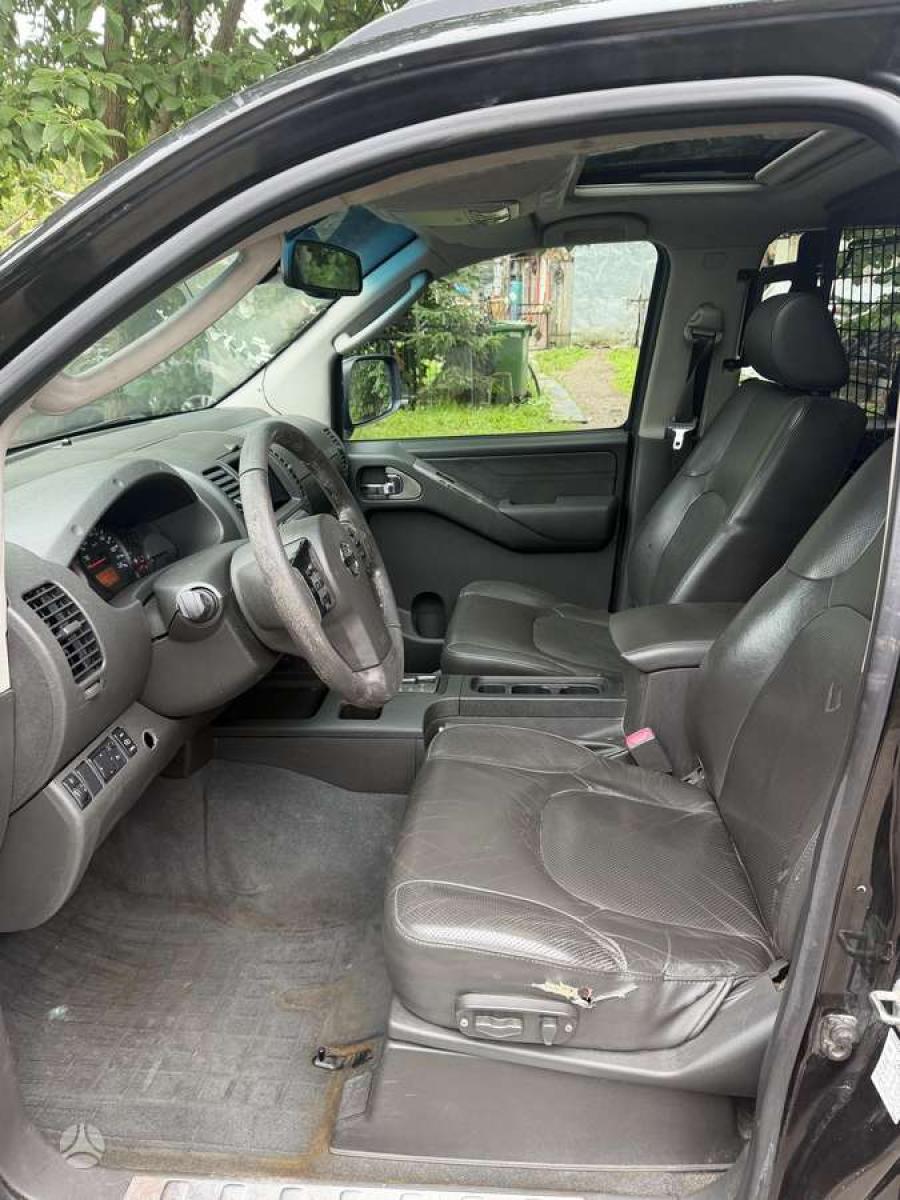 Melns Nissan Navara 2008 Kauņa, ar dzinēja tilpumu 2.49 L un nobraukumu 310 tūkst. km par 5050 €, foto 13 vietnē AUTOMOTO.COM.LV