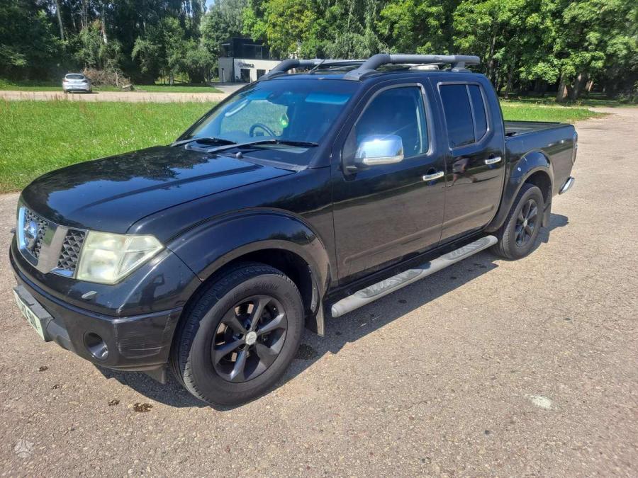 Melns Nissan Navara 2008 Panevēža, ar dzinēja tilpumu 0.00 L un nobraukumu 199 tūkst. km par 4500 €, foto 3 vietnē AUTOMOTO.COM.LV