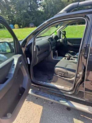 Melns Nissan Navara 2008 Panevēža, ar dzinēja tilpumu 0.00 L un nobraukumu 199 tūkst. km par 4500 €, foto 11 vietnē AUTOMOTO.COM.LV