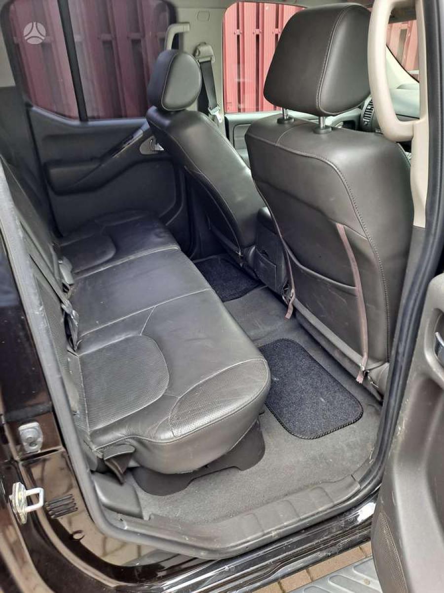Melns Nissan Navara 2008 Panevēža, ar dzinēja tilpumu 0.00 L un nobraukumu 199 tūkst. km par 4500 €, foto 12 vietnē AUTOMOTO.COM.LV