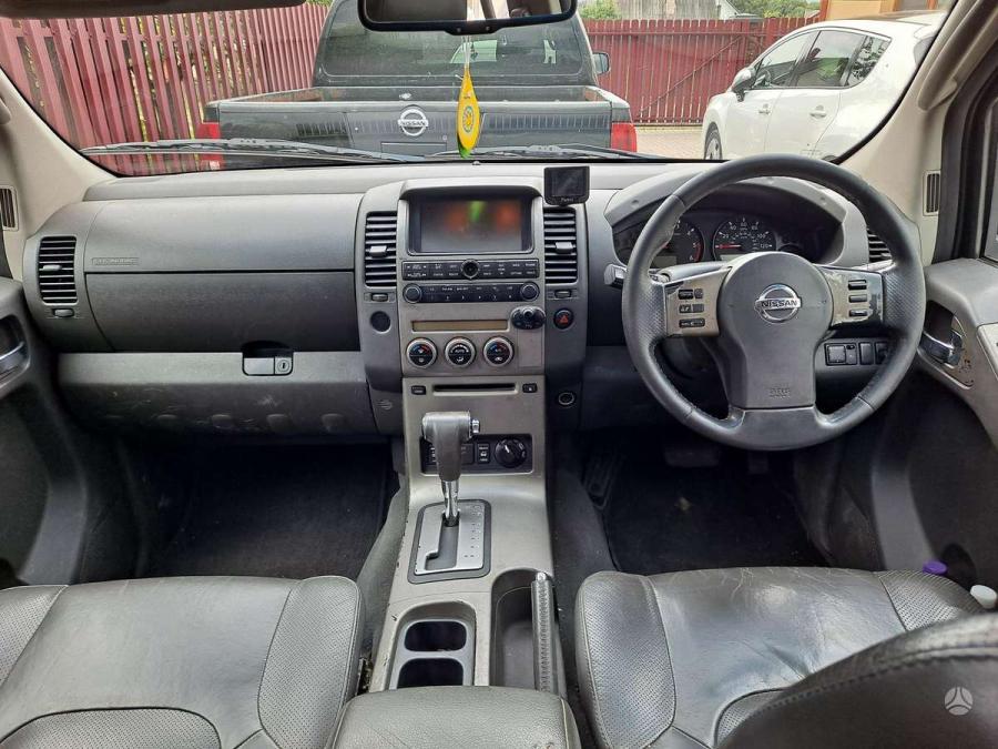 Melns Nissan Navara 2008 Panevēža, ar dzinēja tilpumu 0.00 L un nobraukumu 199 tūkst. km par 4500 €, foto 13 vietnē AUTOMOTO.COM.LV