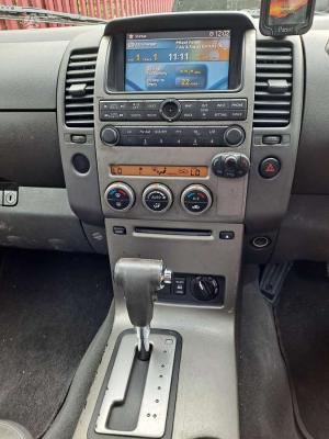 Melns Nissan Navara 2008 Panevēža, ar dzinēja tilpumu 0.00 L un nobraukumu 199 tūkst. km par 4500 €, foto 15 vietnē AUTOMOTO.COM.LV