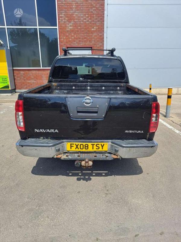 Melns Nissan Navara 2008 Panevēža, ar dzinēja tilpumu 2.50 L un nobraukumu 174 tūkst. km par 3600 €, foto 8 vietnē AUTOMOTO.COM.LV