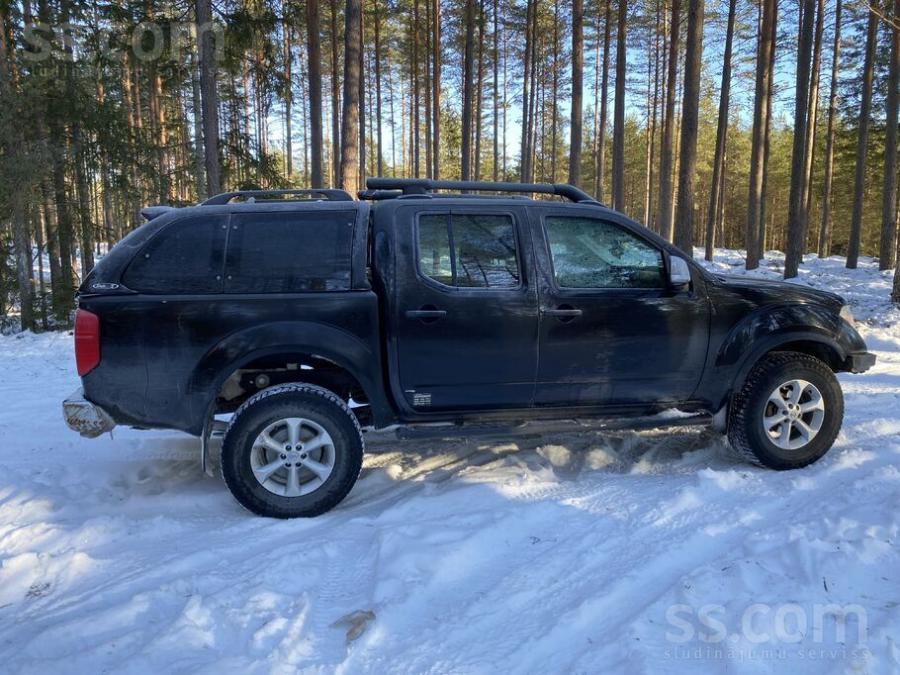 Melns Nissan Navara 2009 Kuldīga, ar dzinēja tilpumu 2.50 L un nobraukumu 186 tūkst. km par 13900 €, foto 4 vietnē AUTOMOTO.COM.LV