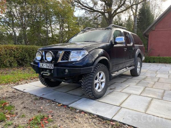 Melns Nissan Navara 2009 Kuldīga, ar dzinēja tilpumu 2.50 L un nobraukumu 188 tūkst. km par 11900 €, foto 3 vietnē AUTOMOTO.COM.LV