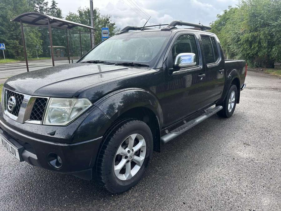 Melns Nissan Navara 2010 Kauņa, ar dzinēja tilpumu 2.50 L un nobraukumu 108 tūkst. km par 3650 €, foto 3 vietnē AUTOMOTO.COM.LV