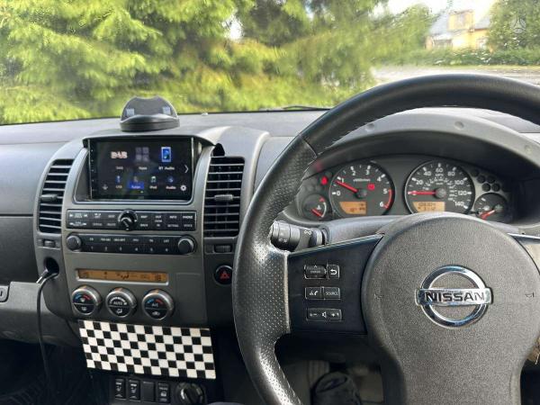 Melns Nissan Navara 2010 Kauņa, ar dzinēja tilpumu 2.50 L un nobraukumu 108 tūkst. km par 3650 €, foto 7 vietnē AUTOMOTO.COM.LV