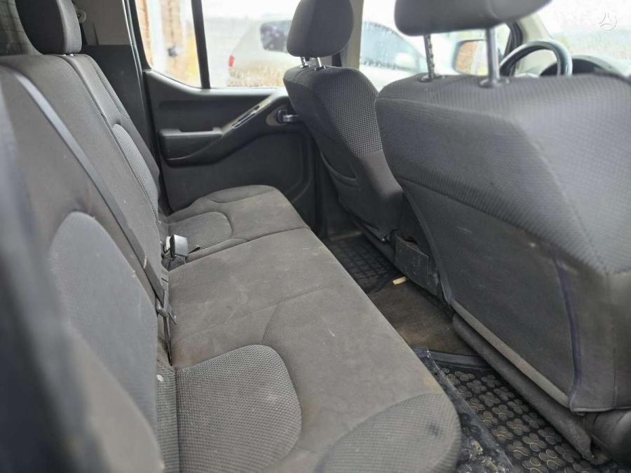 Melns Nissan Navara 2010 Rokiškis, ar dzinēja tilpumu 2.50 L un nobraukumu 540 tūkst. km par 3500 €, foto 11 vietnē AUTOMOTO.COM.LV