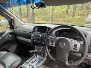 Melns Nissan Navara 2011 Rīga, ar dzinēja tilpumu 2.50 L un nobraukumu 200 tūkst. km par 4800 €, foto 8 vietnē AUTOMOTO.COM.LV