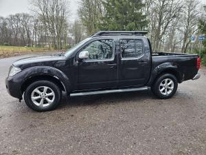 Melns Nissan Navara 2012 Telšiai, ar dzinēja tilpumu 2.50 L un nobraukumu 176 tūkst. km par 4600 €, foto 4 vietnē AUTOMOTO.COM.LV