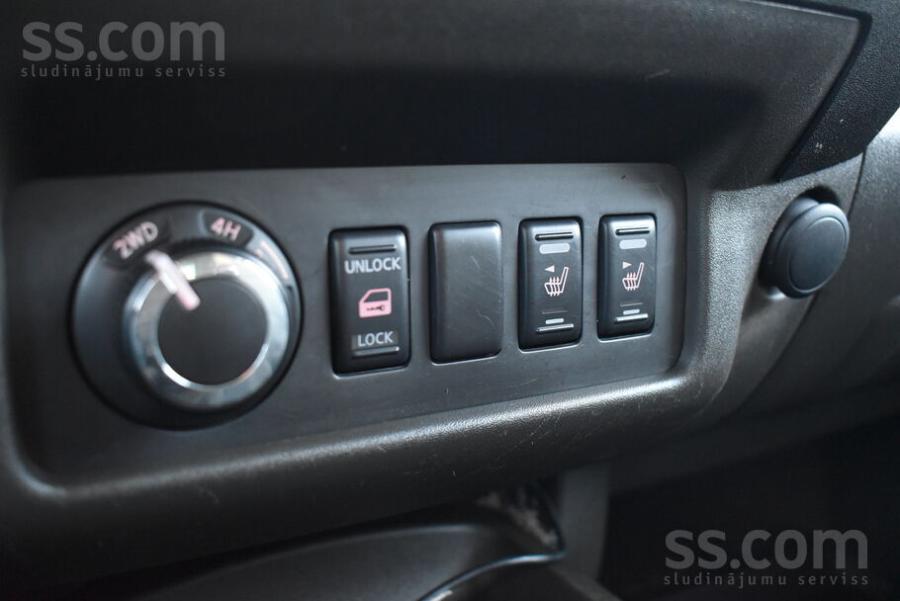 Melns Nissan Navara 2012 Kuldīga, ar dzinēja tilpumu 2.50 L un nobraukumu 0 tūkst. km par 9350 €, foto 10 vietnē AUTOMOTO.COM.LV