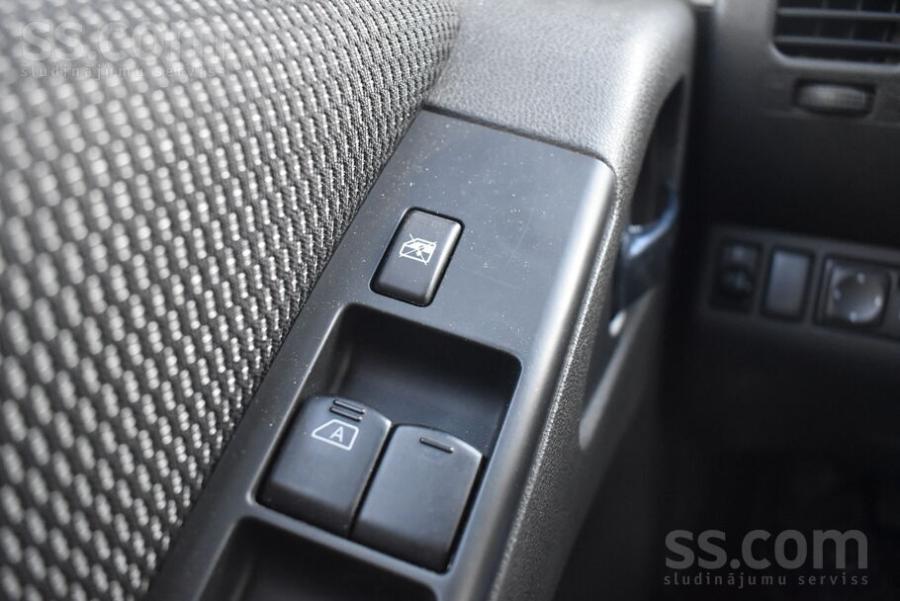 Melns Nissan Navara 2012 Kuldīga, ar dzinēja tilpumu 2.50 L un nobraukumu 0 tūkst. km par 9350 €, foto 17 vietnē AUTOMOTO.COM.LV