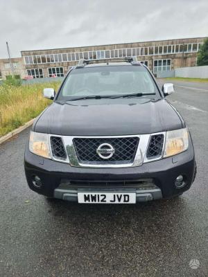 Melns Nissan Navara 2012 Jonava, ar dzinēja tilpumu 2.49 L un nobraukumu 95 tūkst. km par 3799 €, foto 4 vietnē AUTOMOTO.COM.LV
