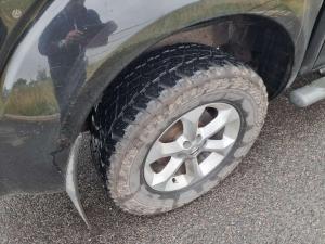 Melns Nissan Navara 2012 Jonava, ar dzinēja tilpumu 2.49 L un nobraukumu 95 tūkst. km par 3799 €, foto 9 vietnē AUTOMOTO.COM.LV