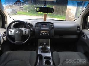 Melns Nissan Navara 2014 Dobele, ar dzinēja tilpumu 2.50 L un nobraukumu 264 tūkst. km par 13500 €, foto 5 vietnē AUTOMOTO.COM.LV