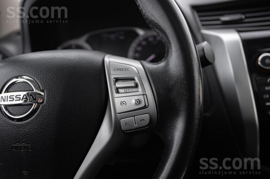 Black Nissan Navara 2017 in Jelgava, with an engine capacity of 2.30 L and mileage of 426 thousand km for 11500 €, photo 15 on AUTOMOTO.COM.LV