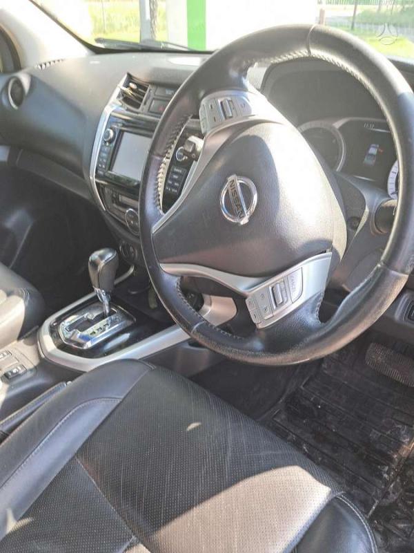 Melns Nissan Navara 2017 Kauņa, ar dzinēja tilpumu 2.30 L un nobraukumu 157 tūkst. km par 7300 €, foto 6 vietnē AUTOMOTO.COM.LV