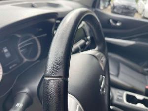 Black Nissan Navara 2020 in Kaunas, with an engine capacity of 2.30 L and mileage of 200 thousand km for 20999 €, photo 12 on AUTOMOTO.COM.LV