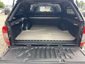 Black Nissan Navara 2020 in Kaunas, with an engine capacity of 2.30 L and mileage of 200 thousand km for 20999 €, photo 18 on AUTOMOTO.COM.LV