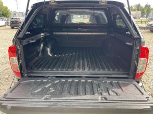 Black Nissan Navara 2020 in Kaunas, with an engine capacity of 2.30 L and mileage of 200 thousand km for 20999 €, photo 19 on AUTOMOTO.COM.LV
