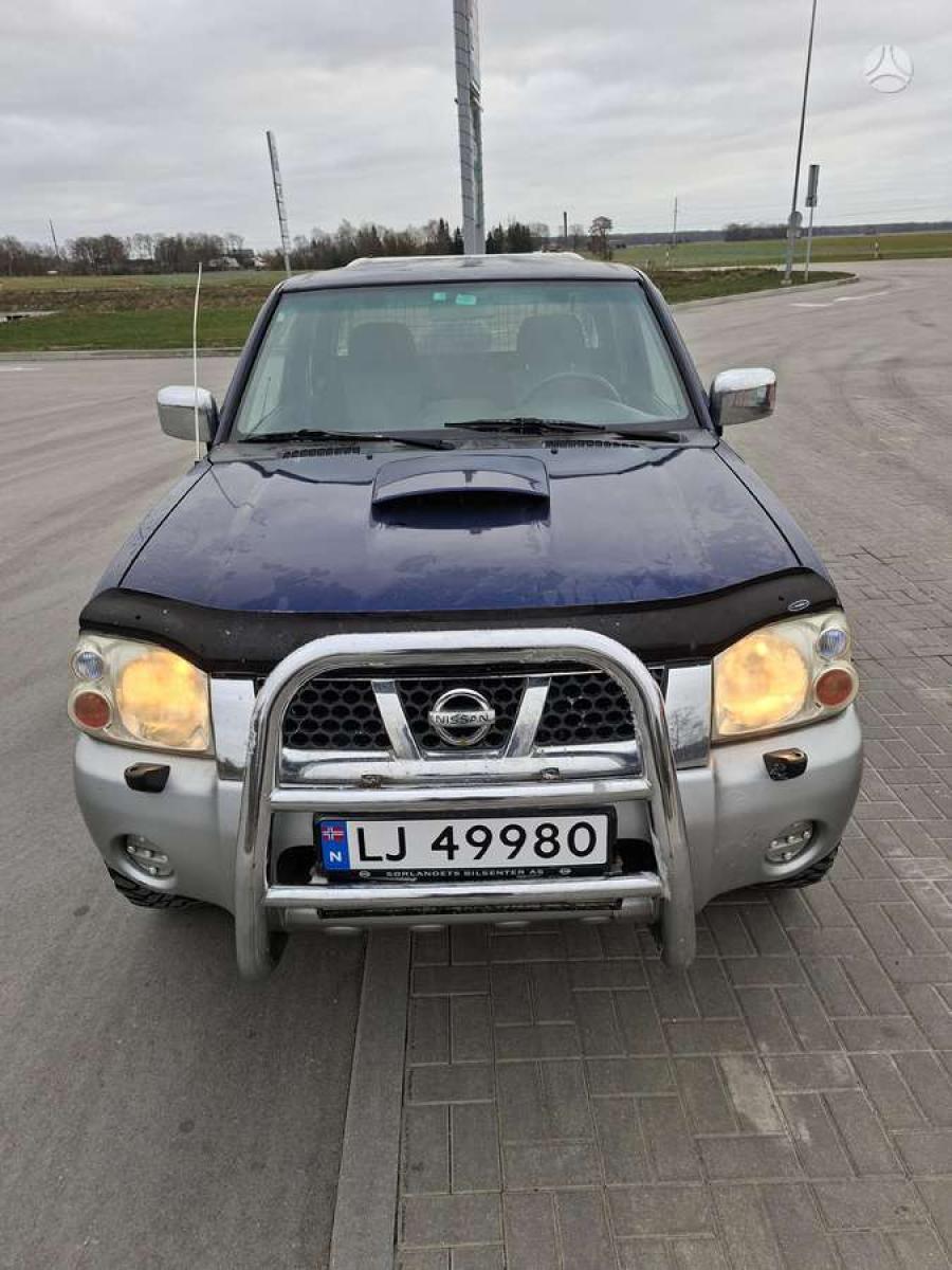 Zils Nissan Navara 2005 Panevēža, ar dzinēja tilpumu 0.00 L un nobraukumu 300 tūkst. km par 4700 €, foto 2 vietnē AUTOMOTO.COM.LV