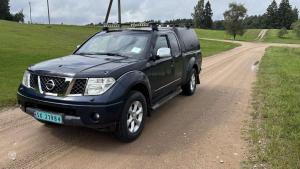 Nissan Navara 2007 Utena vietnÄ Zils Nissan Navara 2007 Utena, ar dzinÄja tilpumu 2.49 L un nobraukumu 220 tÅ«kst. km par 3950 ā¬, foto 1 vietnÄ AUTOMOTO.COM.LV