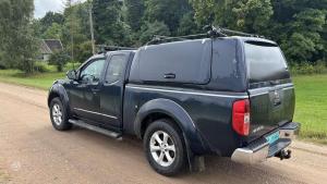 Blue Nissan Navara 2007 in Utena, with an engine capacity of 2.49 L and mileage of 220 thousand km for 3950 €, photo 6 on AUTOMOTO.COM.LV