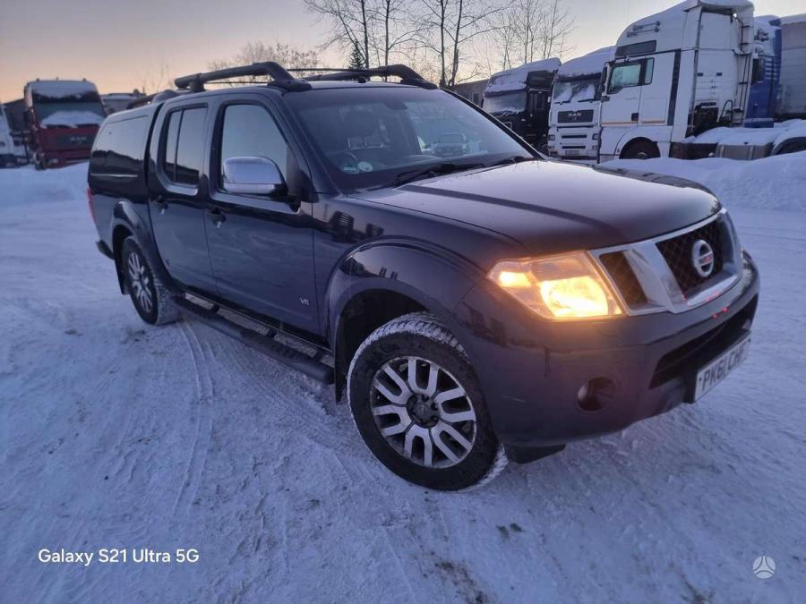 Zils Nissan Navara 2011 Jonava, ar dzinēja tilpumu 2.99 L un nobraukumu 140 tūkst. km par 5999 €, foto 1 vietnē AUTOMOTO.COM.LV