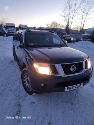 Zils Nissan Navara 2011 Jonava, ar dzinēja tilpumu 2.99 L un nobraukumu 140 tūkst. km par 5999 €, foto 2 vietnē AUTOMOTO.COM.LV