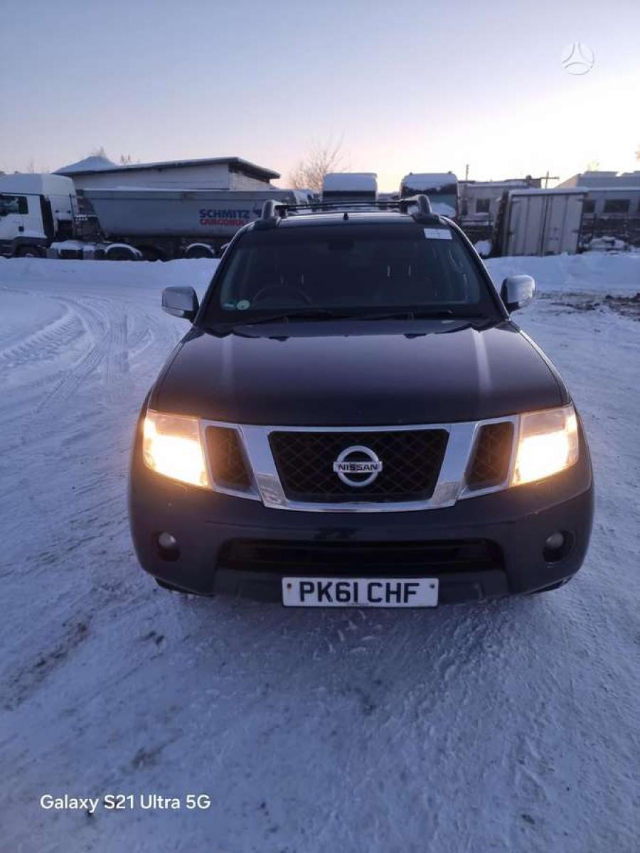 Zils Nissan Navara 2011 Jonava, ar dzinēja tilpumu 2.99 L un nobraukumu 140 tūkst. km par 5999 €, foto 3 vietnē AUTOMOTO.COM.LV