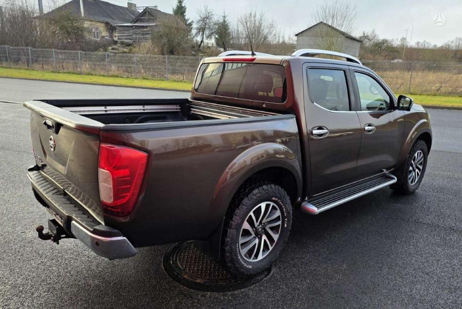 Brūns Nissan Navara 2019 Telšiai, ar dzinēja tilpumu 2.30 L un nobraukumu 215 tūkst. km par 15800 €, foto 7 vietnē AUTOMOTO.COM.LV