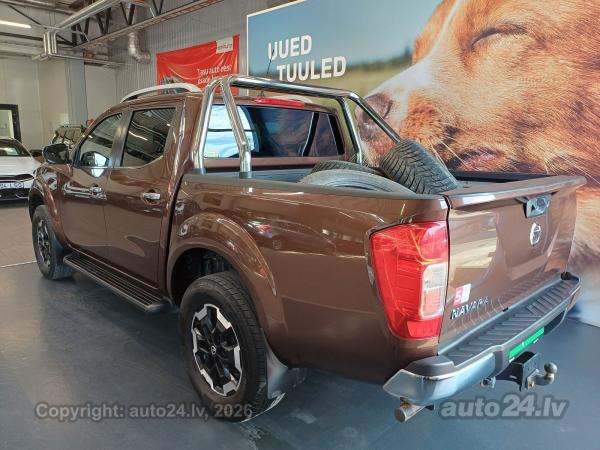 Brūns Nissan Navara 2021 Tallina, ar dzinēja tilpumu 2.30 L un nobraukumu 141 tūkst. km par 25900 €, foto 3 vietnē AUTOMOTO.COM.LV