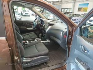Brown Nissan Navara 2021 in Tallinn, with an engine capacity of 2.30 L and mileage of 141 thousand km for 25900 €, photo 6 on AUTOMOTO.COM.LV